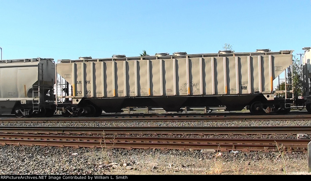 NB Frt at South leed into Balmer Yard -67